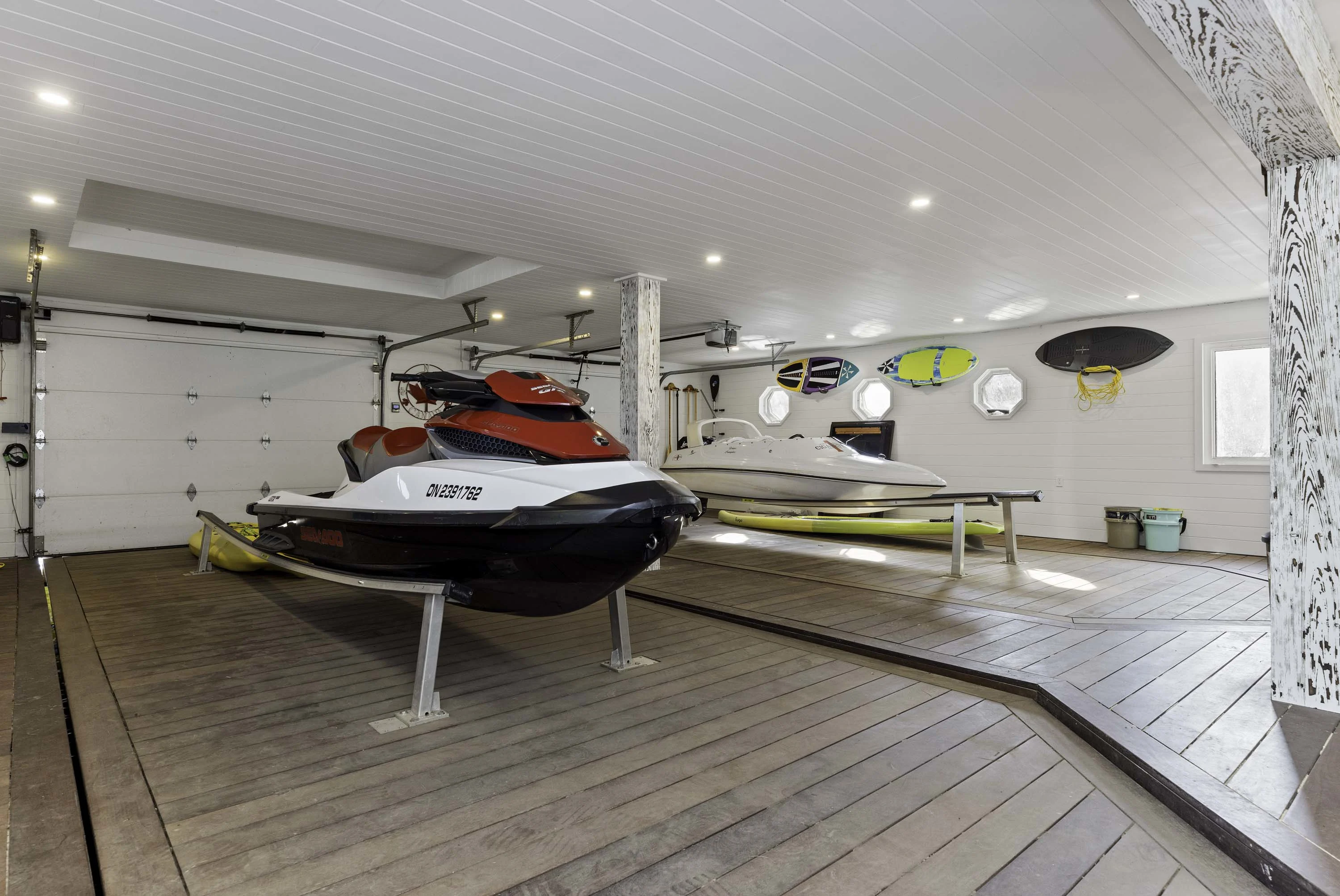 1080 Whitehead Road, Lake Muskoka, Gravenhurst, Ontario P1P 1V1, Canada ...
