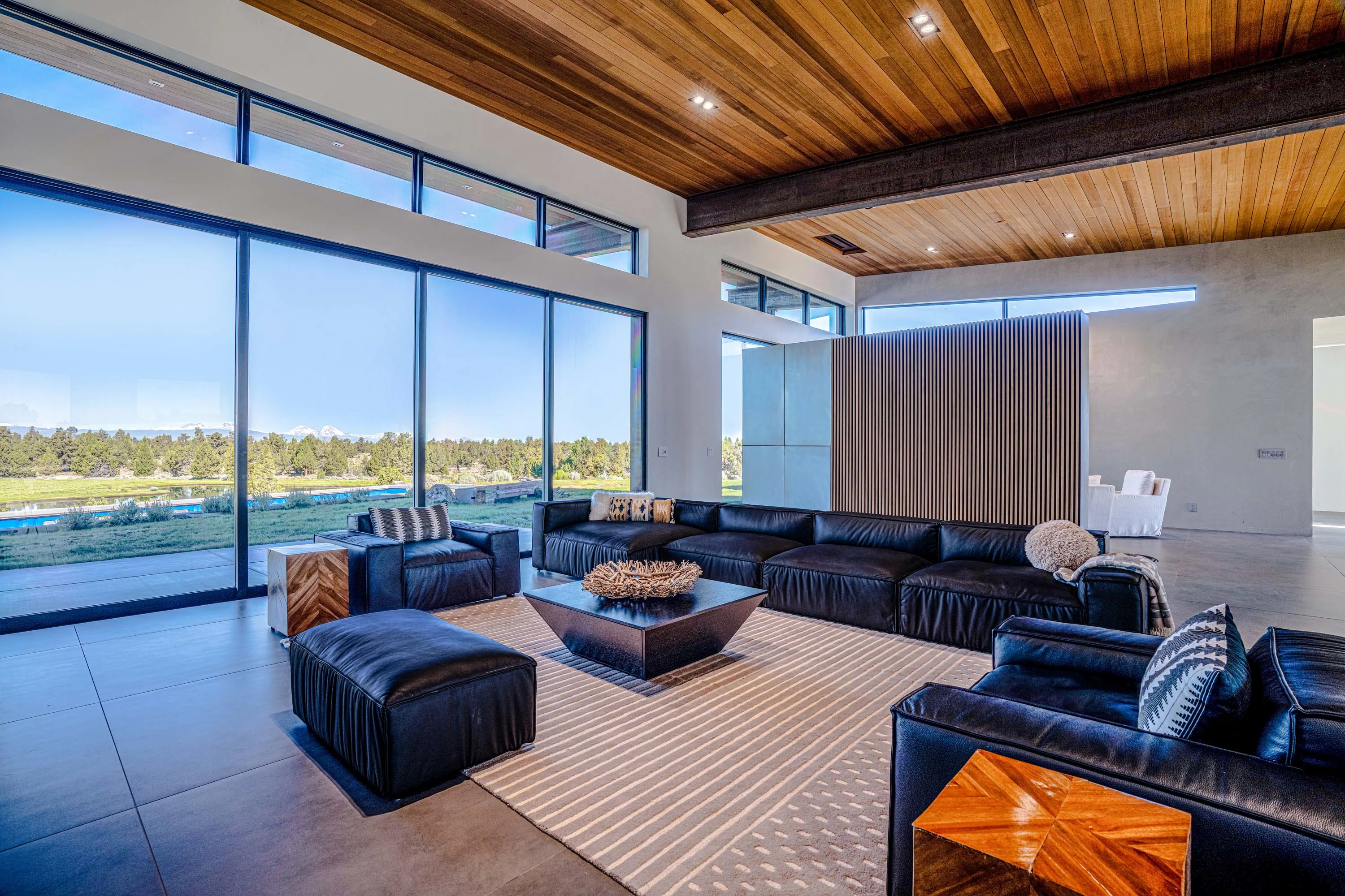 62265 Dodds Road, Bend, Oregon 97701 | Concierge Auctions