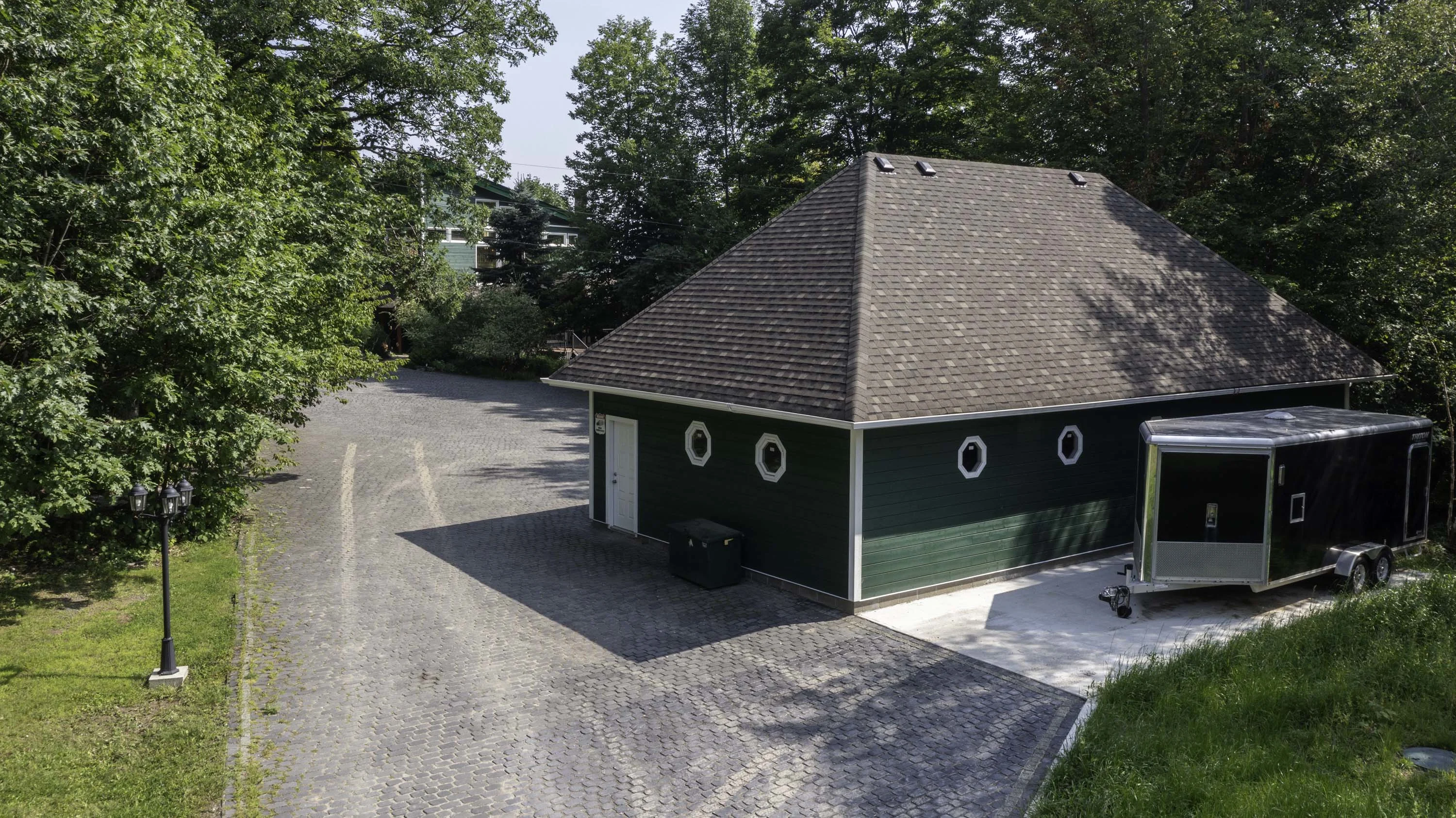 1080 Whitehead Road, Lake Muskoka, Gravenhurst, Ontario P1P 1V1, Canada ...