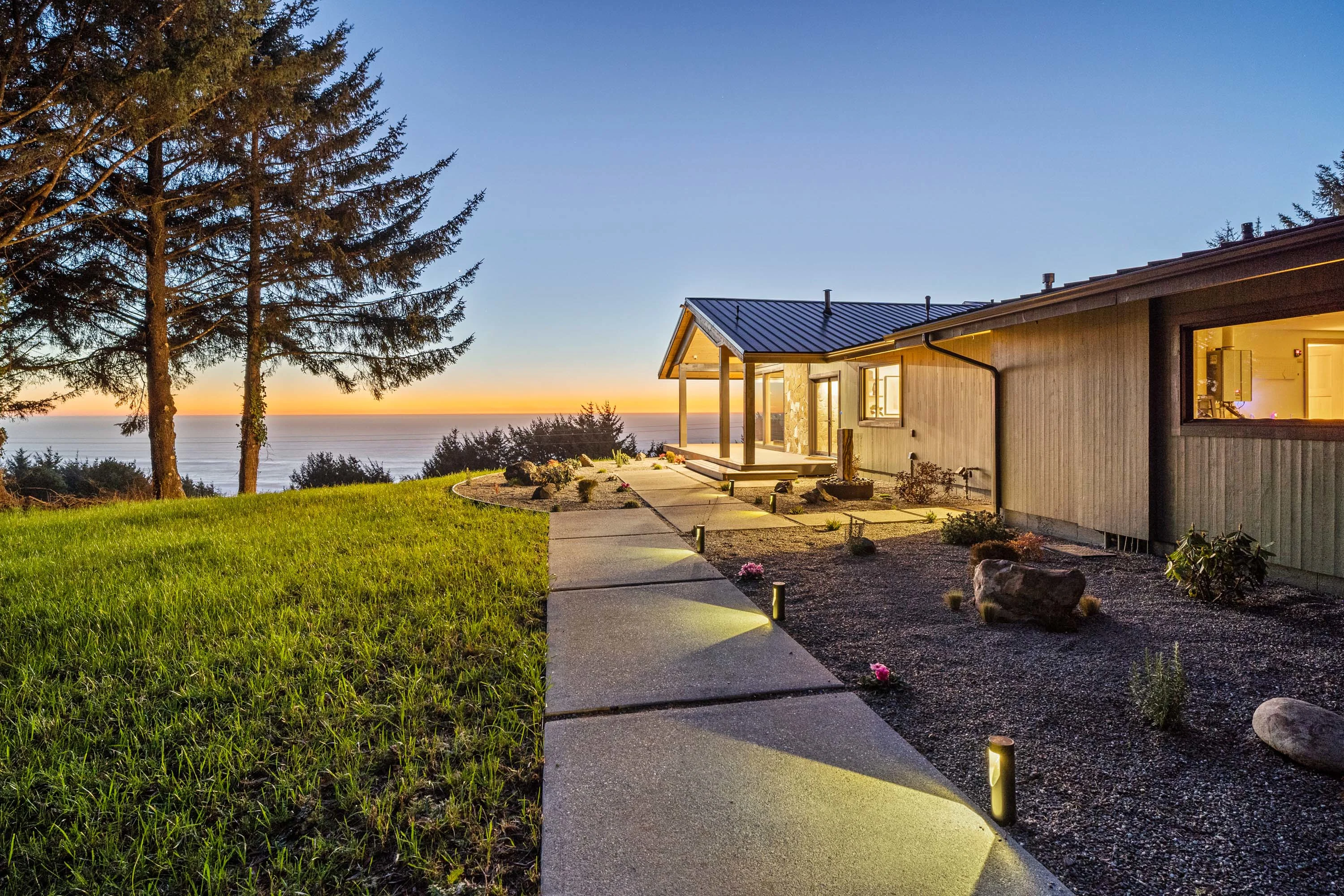 25327 Cape View Loop, Gold Beach, Oregon 97444 | Concierge Auctions