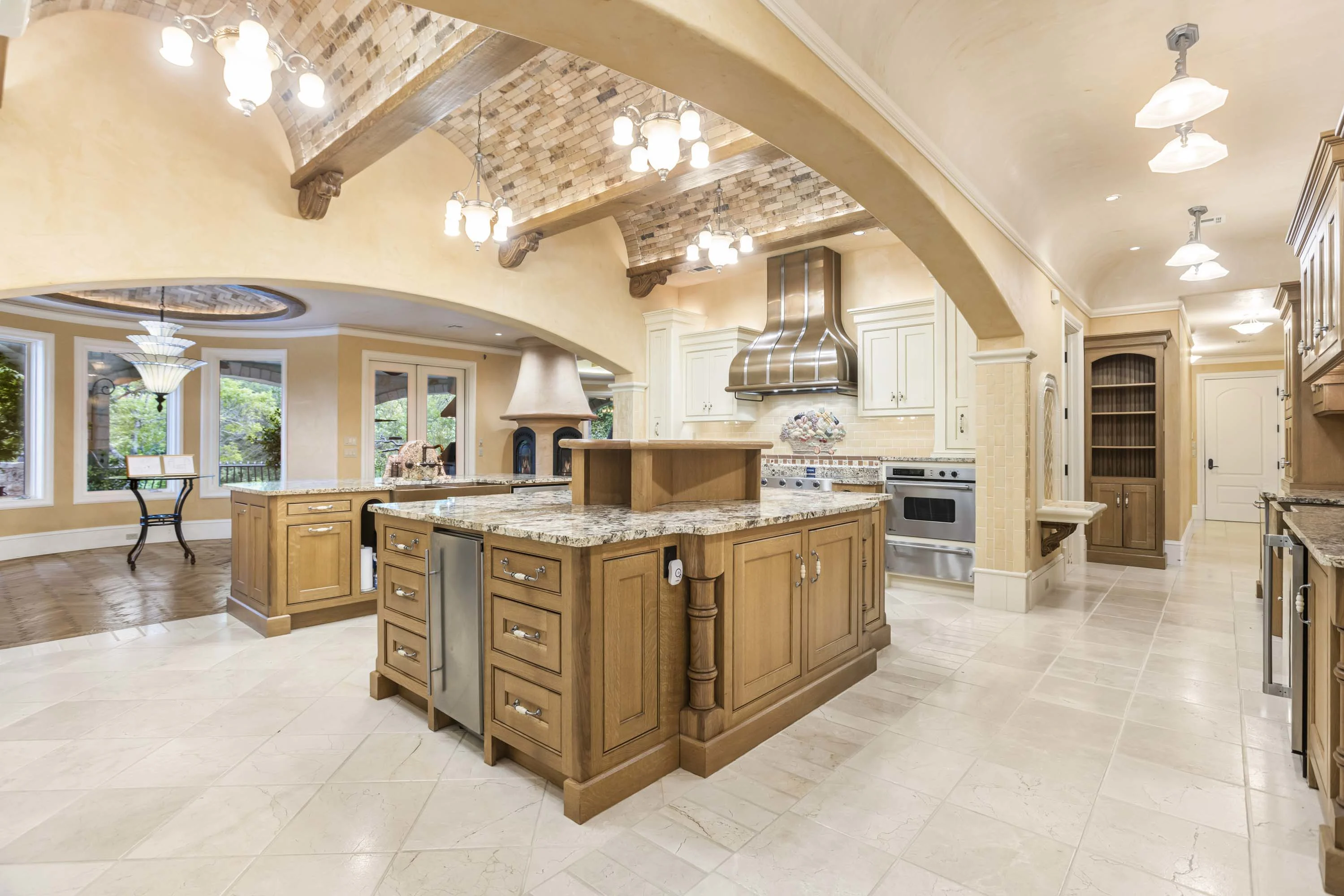 8536 Armstrong Road, Belton, Near Austin, Texas 76513 | Concierge Auctions