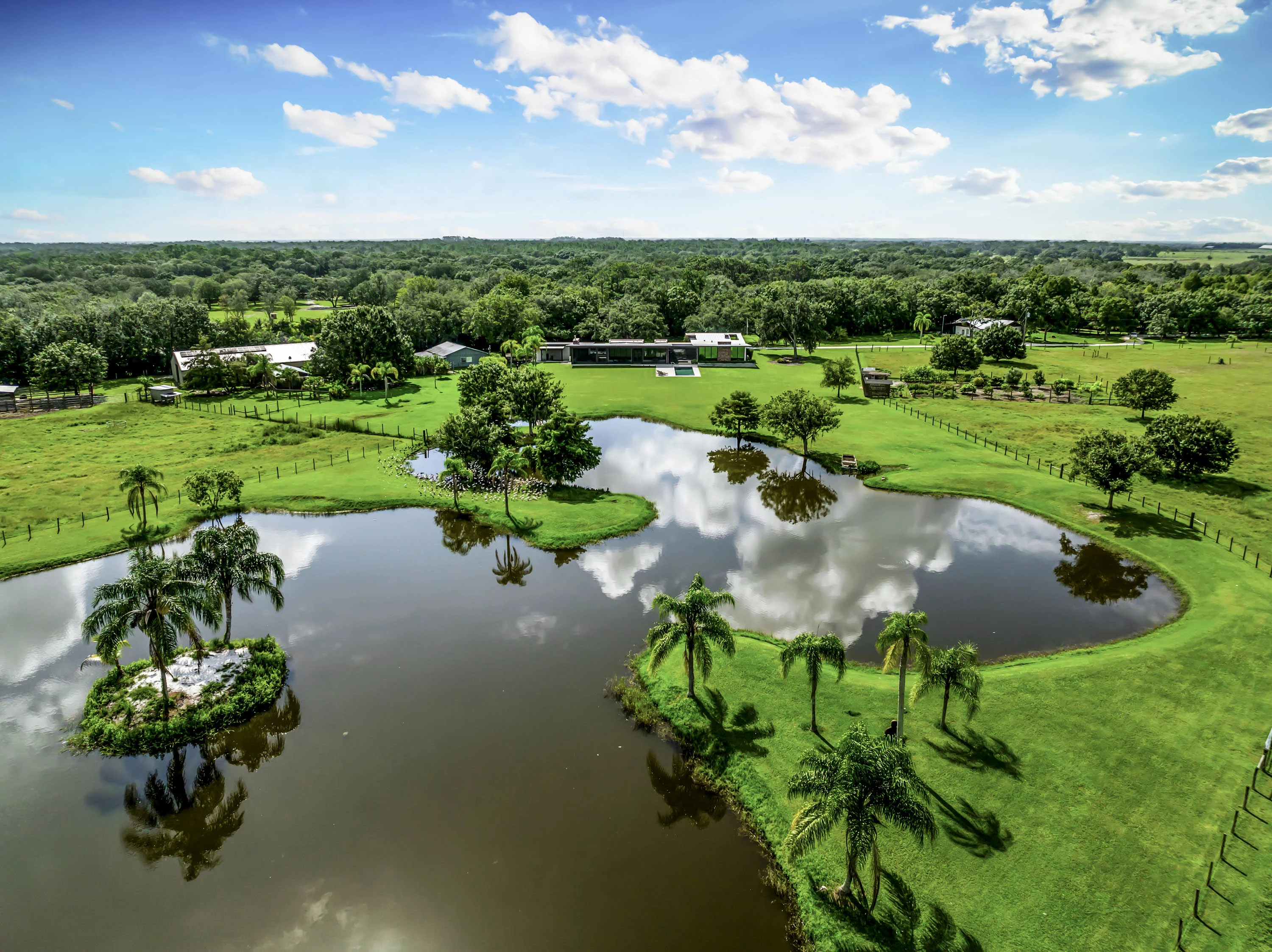 29641 State Road 70 East, Sarasota, Florida 34251 | Concierge Auctions