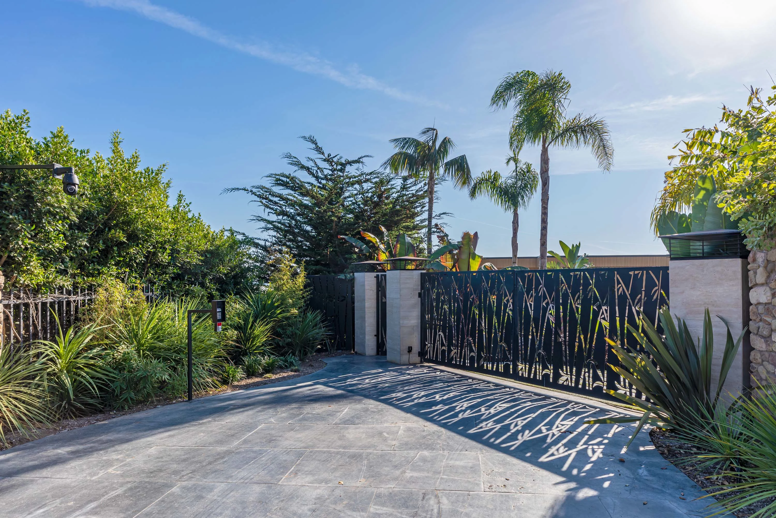 11870 Ellice Street, Malibu, California 90265 | Concierge Auctions