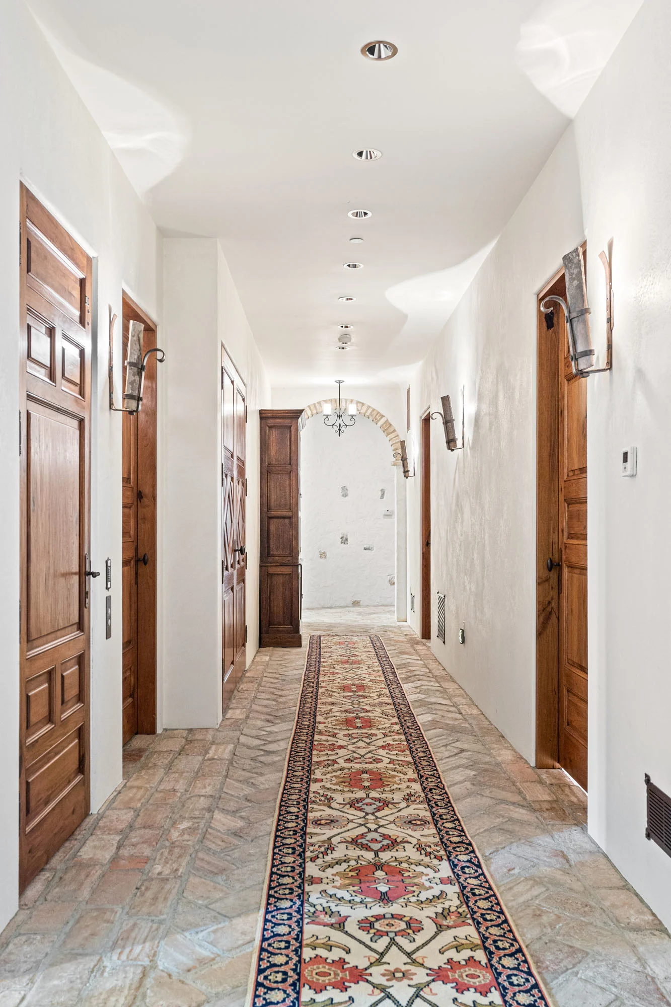 13320 Signal Tree Lane, Potomac, Maryland 20854 | Concierge Auctions
