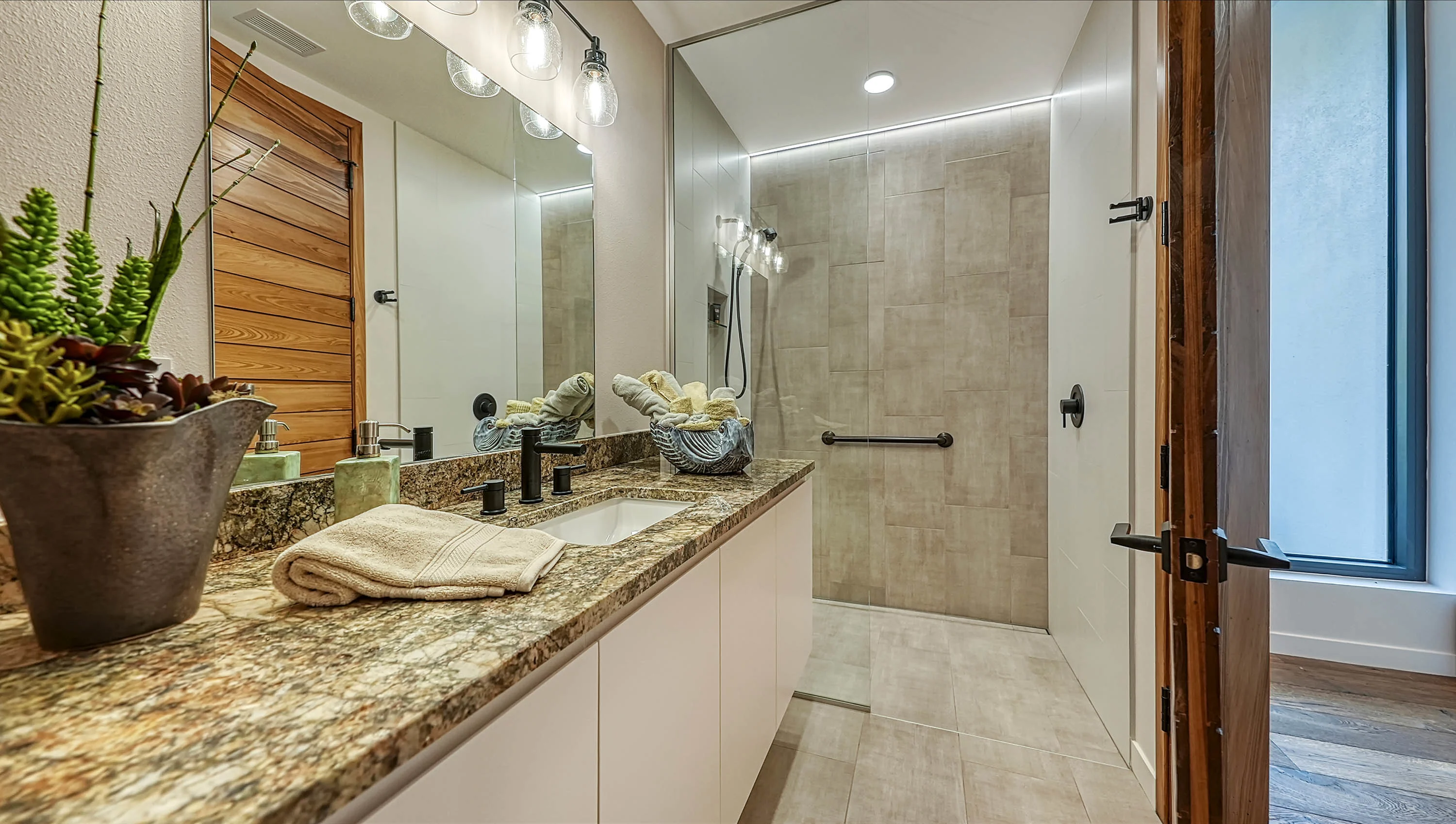 29641 State Road 70 East, Sarasota, Florida 34251 | Concierge Auctions