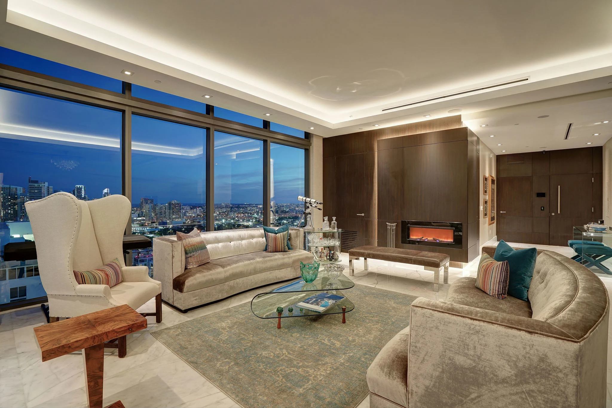 460 NE 28th Street, #4104, Miami, Florida 33137 | Concierge Auctions