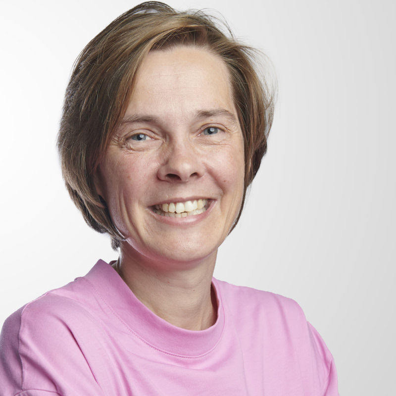 Dr. Karin Decaestecker