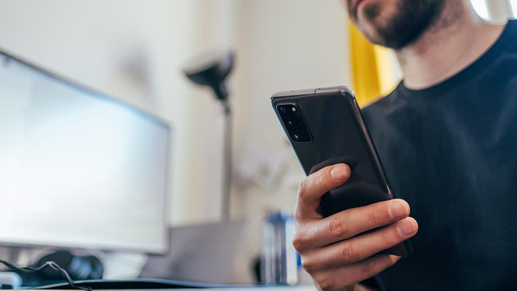 How to fix Samsung phone stuck on logo | Asurion