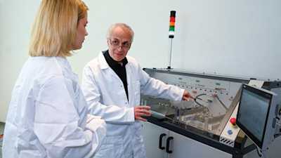 Thermal path cracking analysis in semiconductor packages | Siemens
