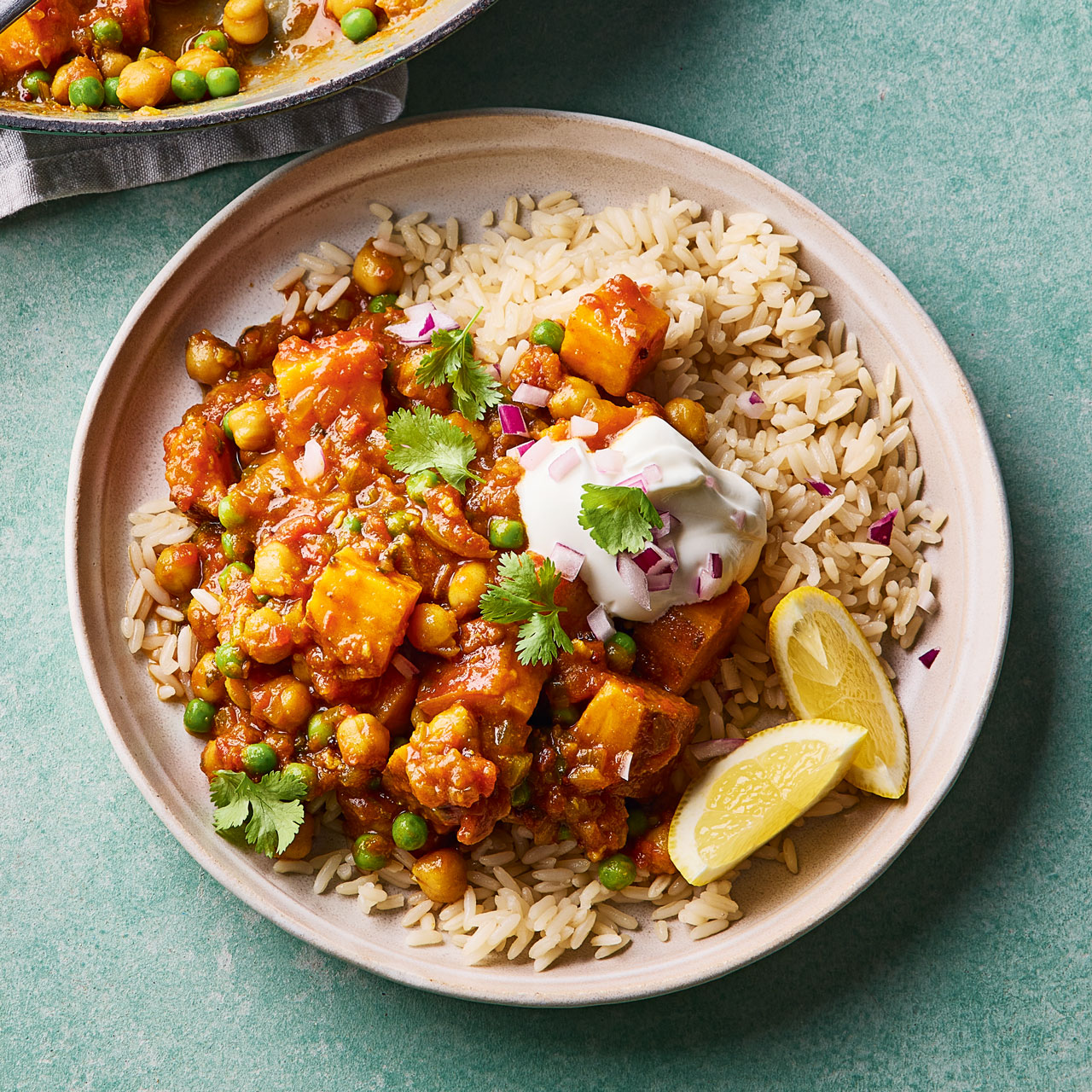Chickpea Curry with Sweet Potato and Peas