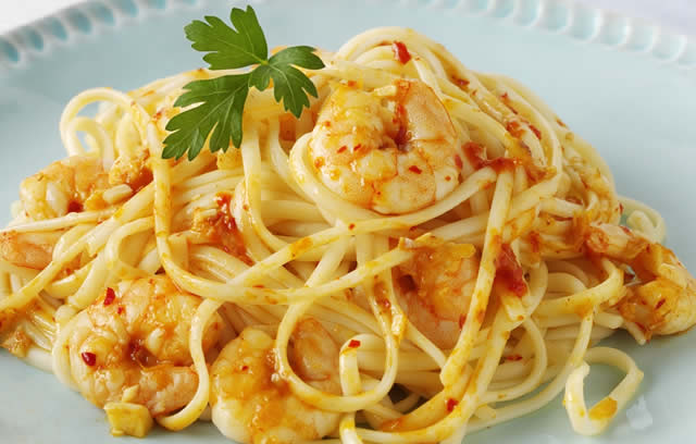 Linguine and Prawn with Chilli and Lemon Dressing Recipe | Ocado
