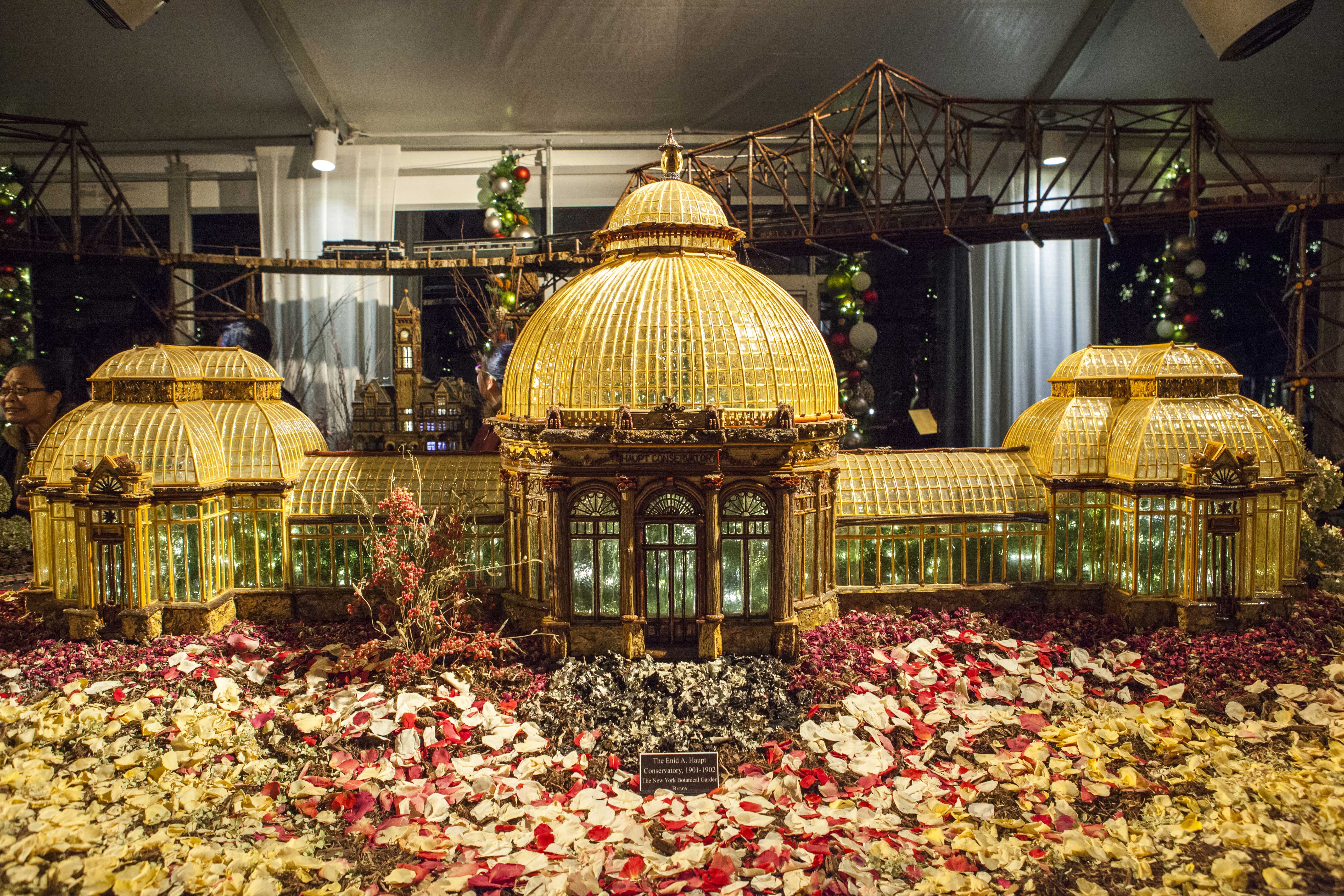 Ny Botanical Garden Train Show Schedule