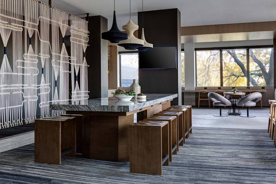 Queens Airport Hotels