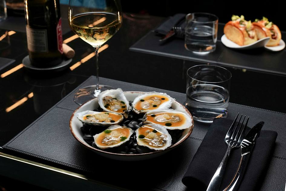 Level Restaurant & Bar | Sheepshead Bay restaurant/nightclub ...