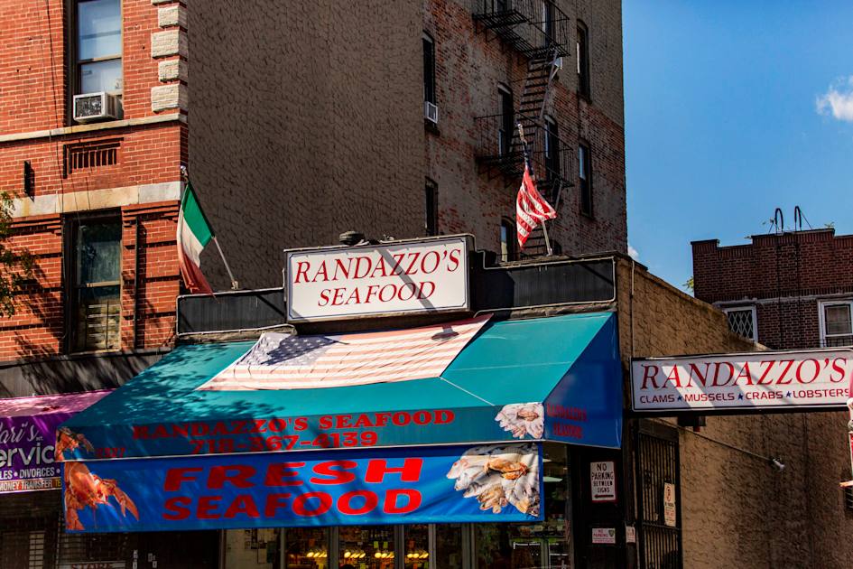 Randazzo’s Seafood | The Bronx | Restaurants