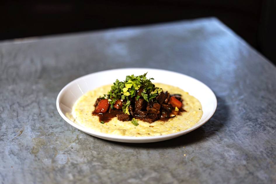 Eli's Bar '91 | Your Guide to NYC Tourism