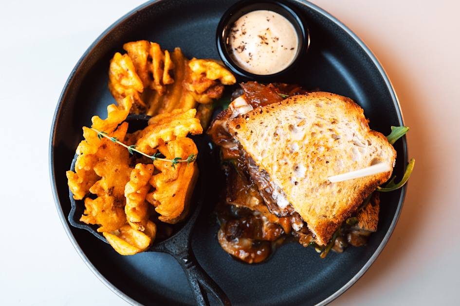 Firefly New York | Sunnyside restaurant