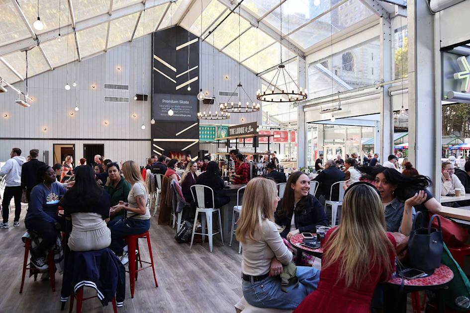 The Lodge Bar by Stout NYC at BoA Winter Village at Bryant Park ...