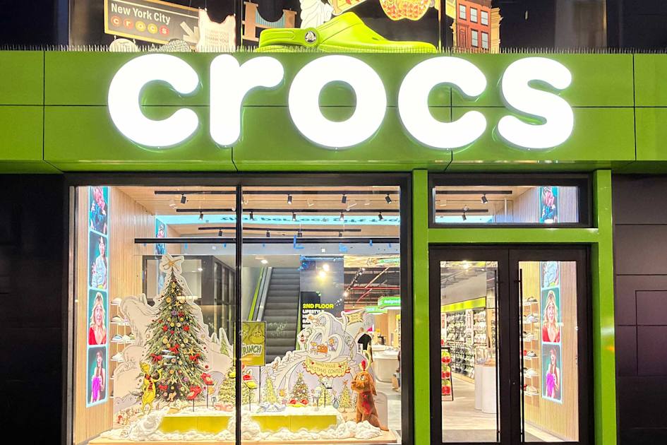 Crocs 34th Street | Herald Square shopping | NYCtourism.com
