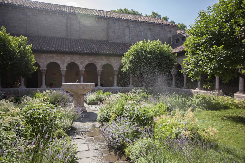 Accessibility Visitor Guide to the Met Cloisters Museum