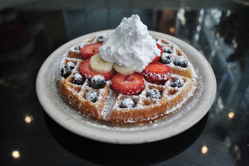 Champs Diner | Your Guide to NYC Tourism