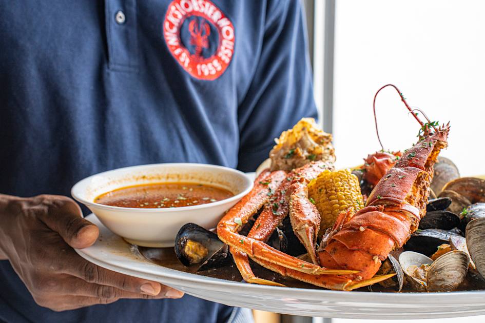Nick's Lobster House | Mill Basin restaurant | NYCtourism.com