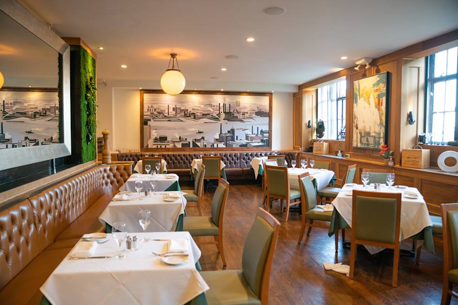 Tudor City Steakhouse: New York City Restaurant, Midtown East | NYC Tourism