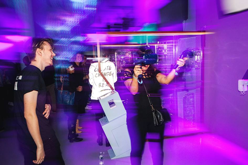 VR World NYC: New York City Attraction, Herald Square