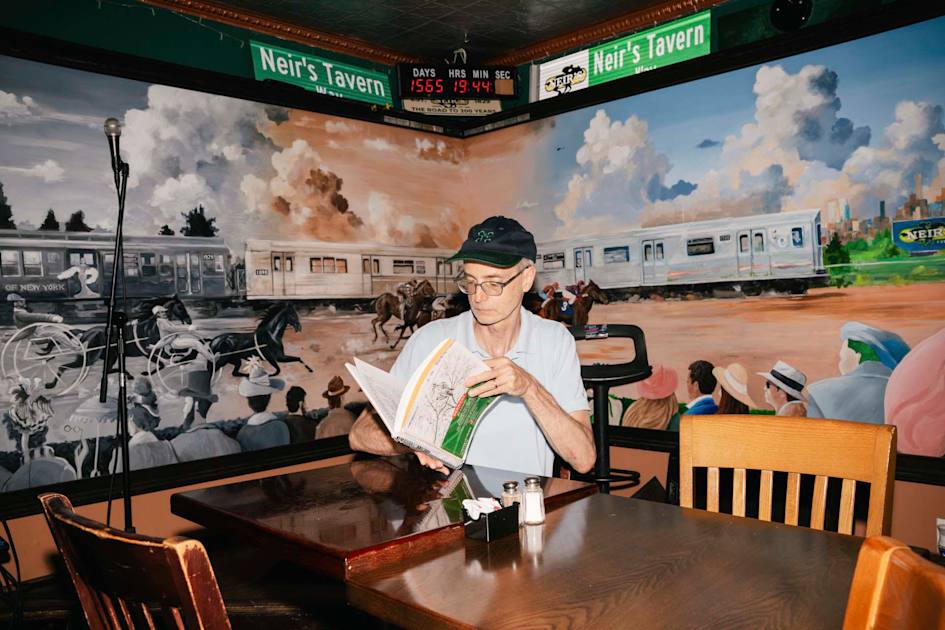NYC Restaurants Illustrator John Donohue Goes to Neir's Tavern