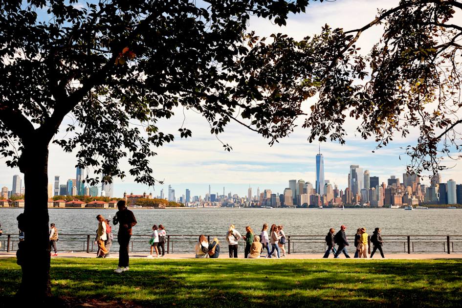 The Official Guide to the Five Boroughs of New York City