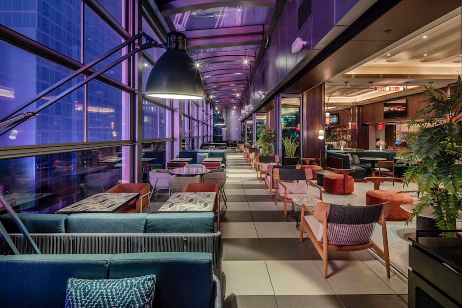 Highball Times Square | Times Square bar and restaurant | NYCtourism.com