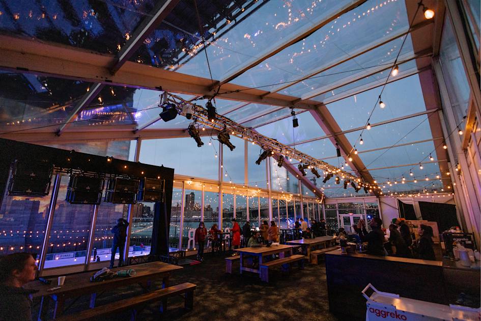 Glide at Brooklyn Bridge Park | Dumbo ice skating rink | NYCtourism.com