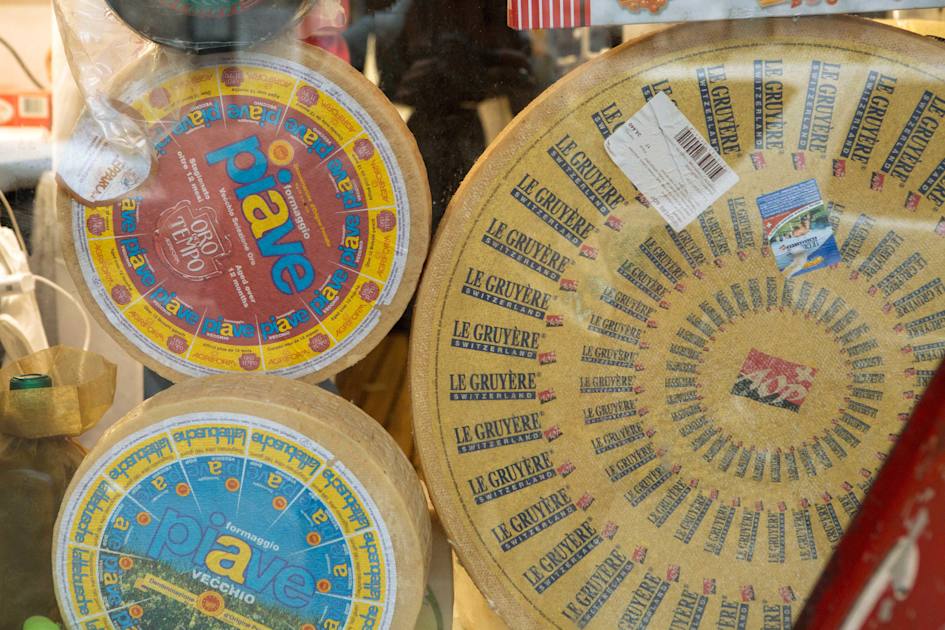 Calandra’s Cheese | Shopping