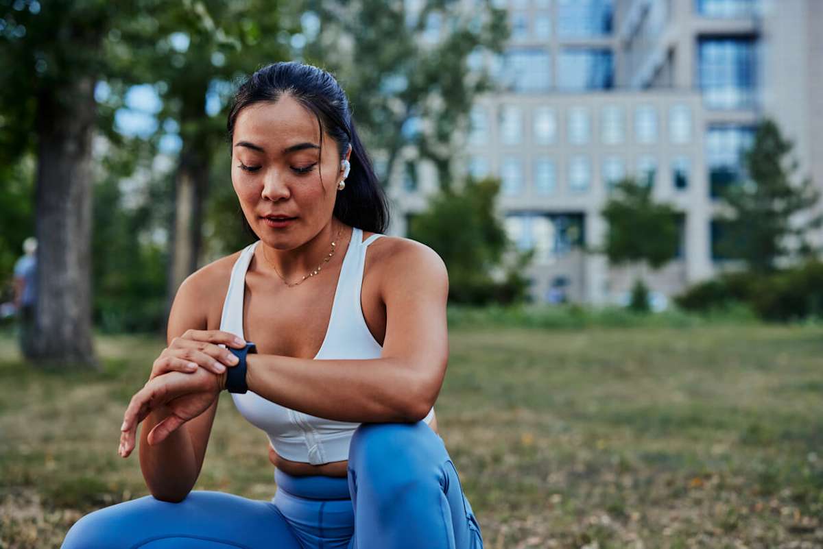 What is Zone 2 Training? How to Calculate + Benefits & Tips