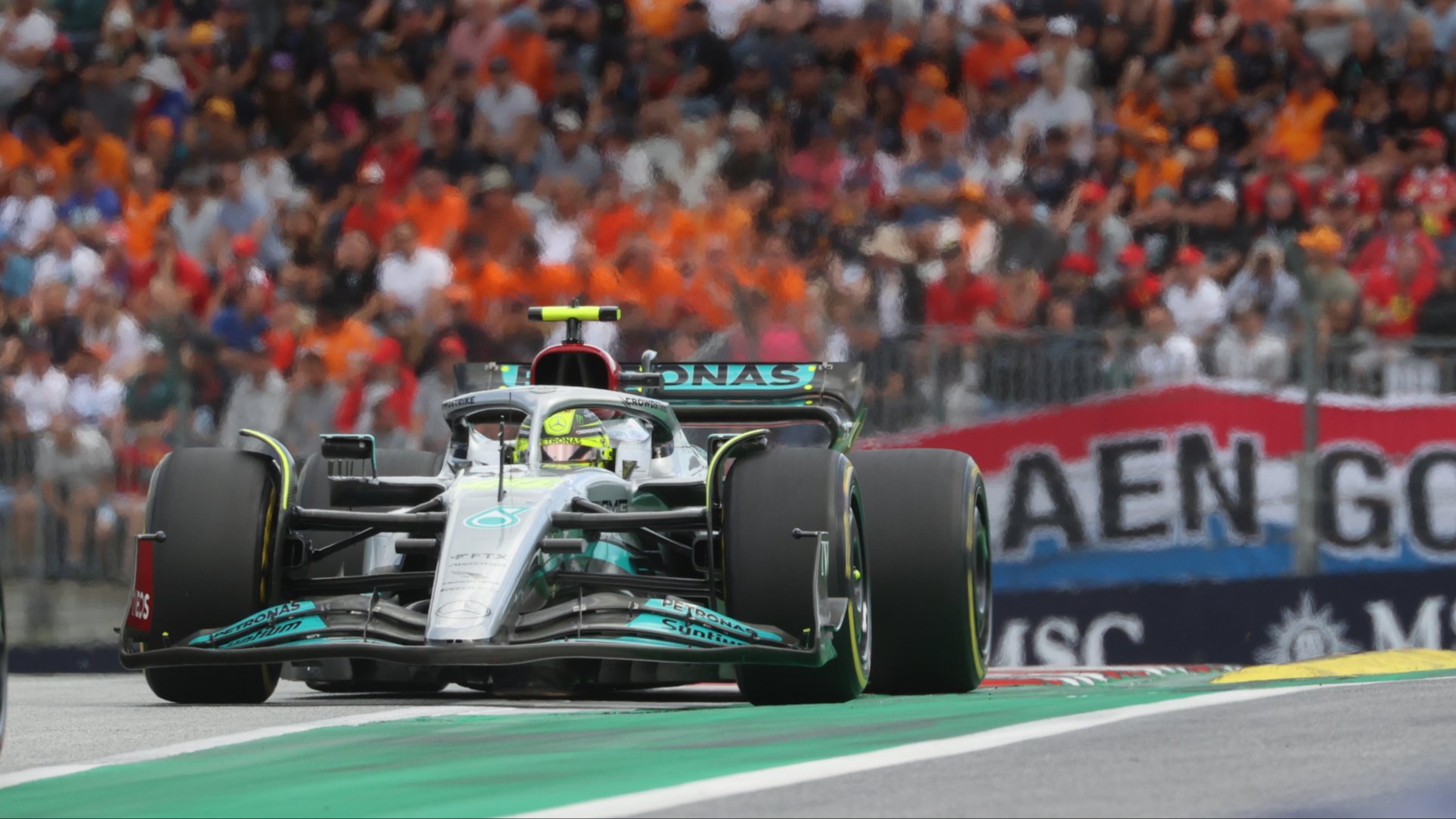 P3 and P4 for Mercedes-AMG in Austria - Mercedes-AMG PETRONAS F1 Team