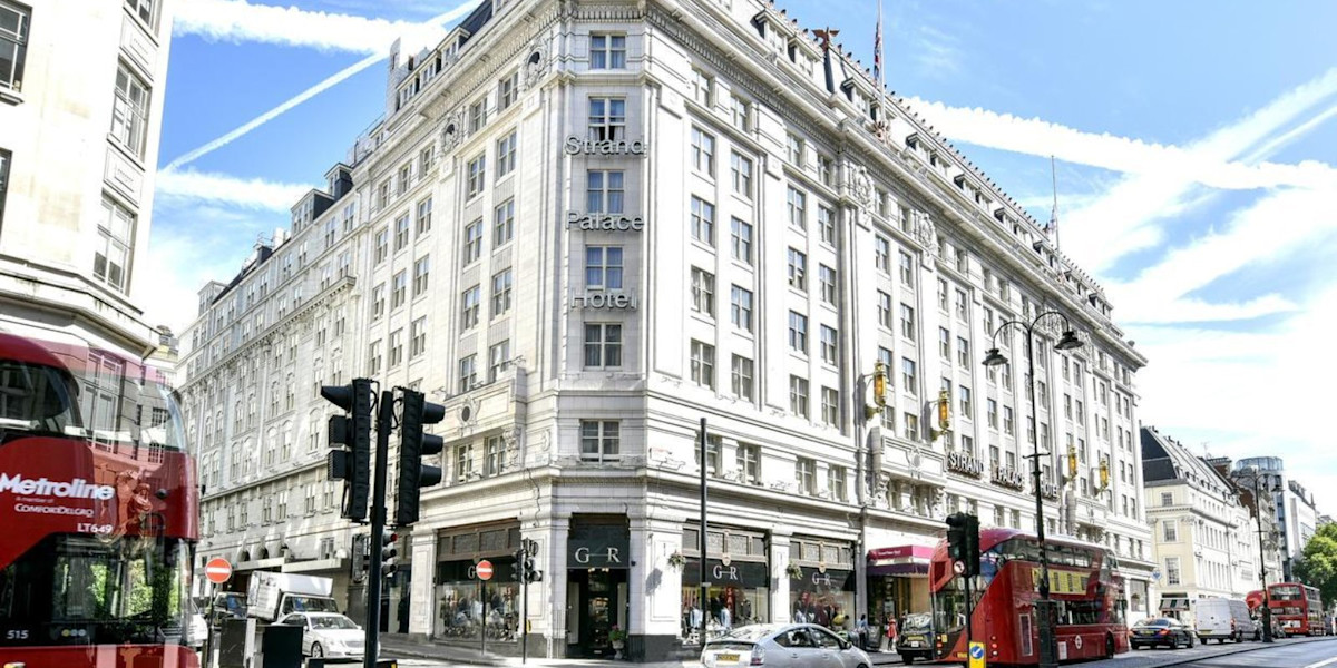 Strand Palace Hotel