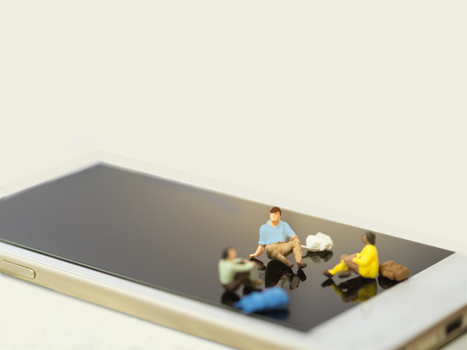 How to Effectively Communicate With Gen Z in the Workplace