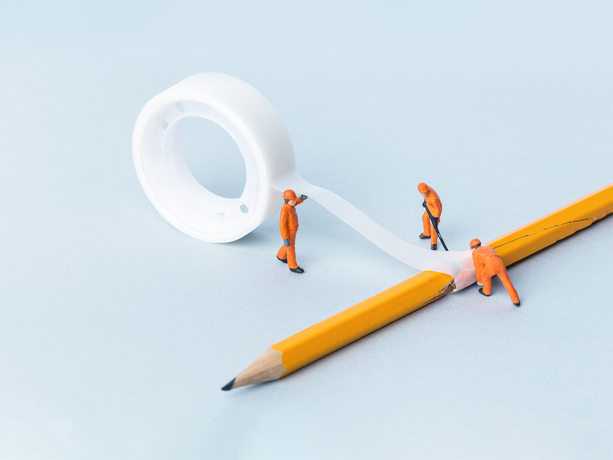 How To Find the Right Service Desk Staffing Model for Your Business