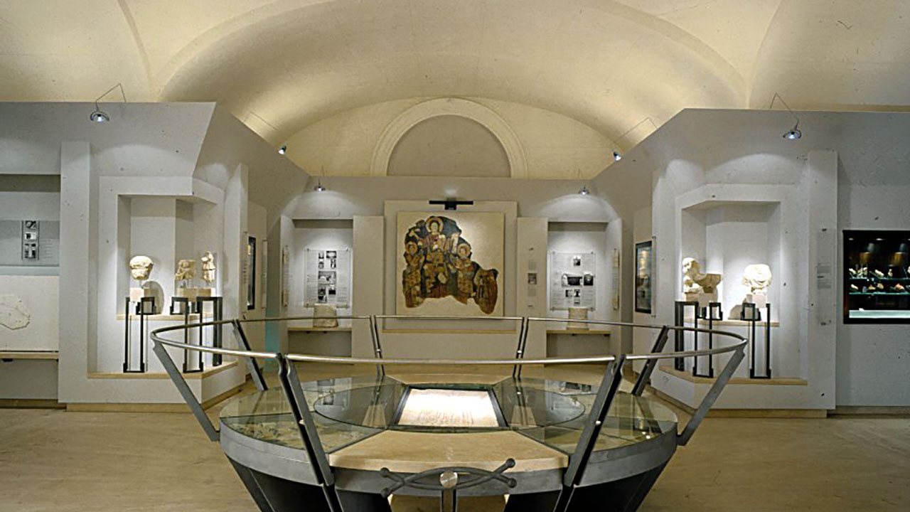 Caesar's Palace Tour with Colosseum & Roman Forum | Take Walks Rome