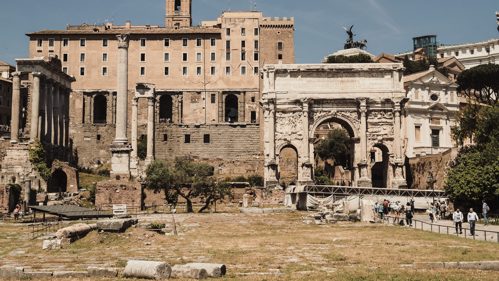 Colosseum & Ancient Rome Tour: Skip-the-Line Access