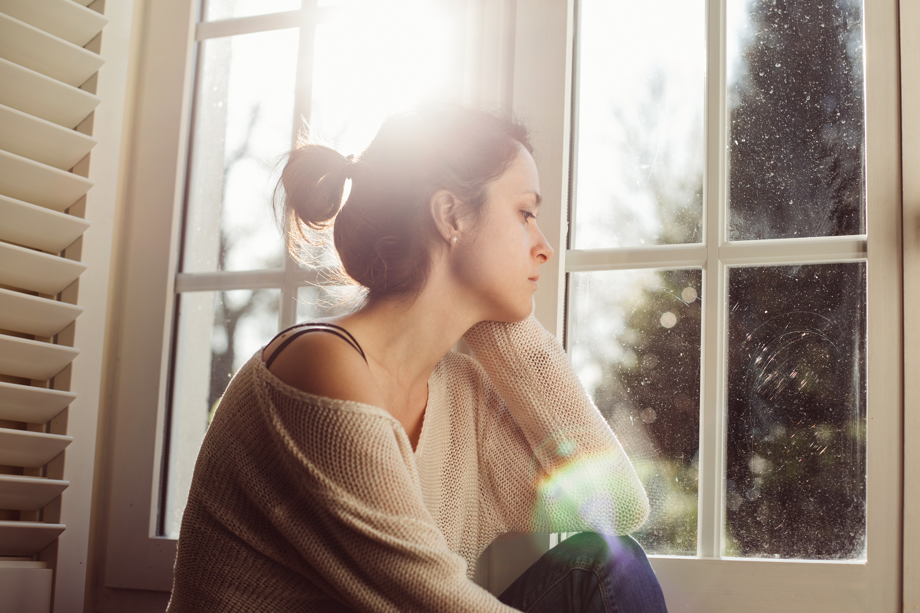 Dissociative Disorders: Types, DSM Diagnosis, and Treatment