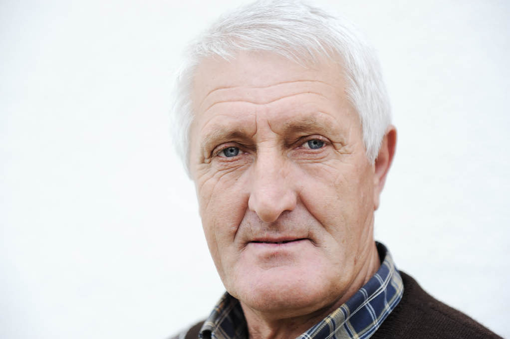 Man With Constant, Daily Headache Pain, Photophobia, Phonophobia, and ...