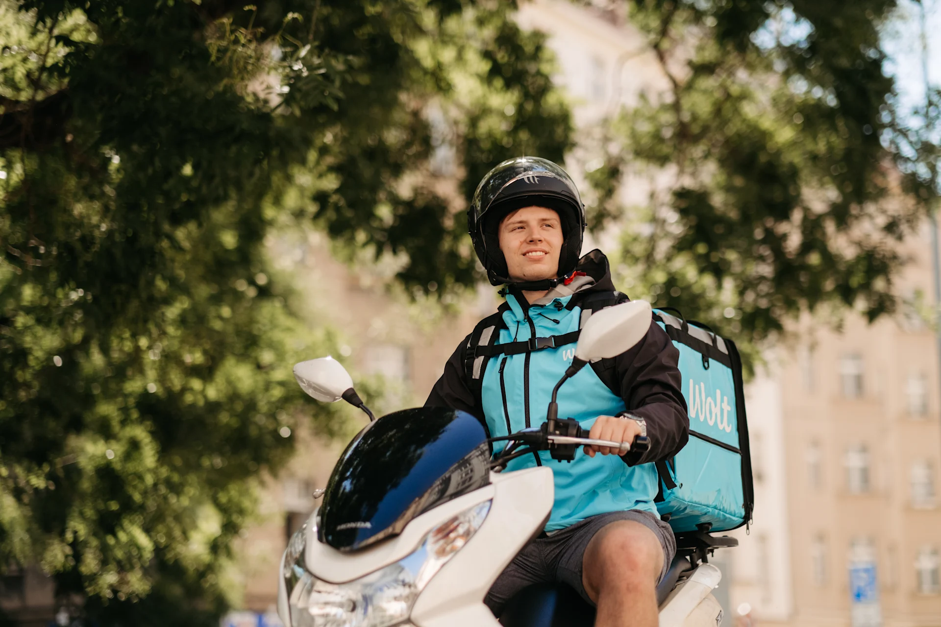 Často kladené otázky pro partnerské kurýry Woltu v Česku - Wolt (Česká ...