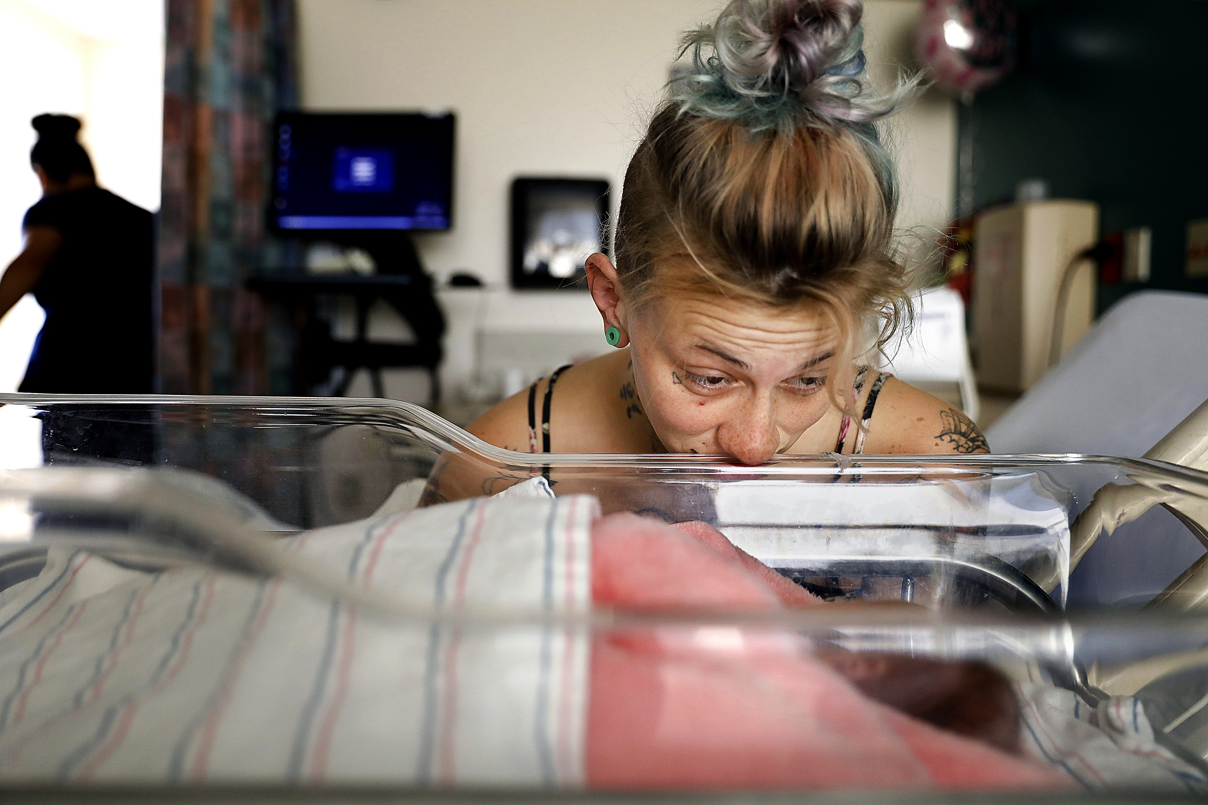 Intergenerational poverty handcuffs some Angelenos to… | KCRW