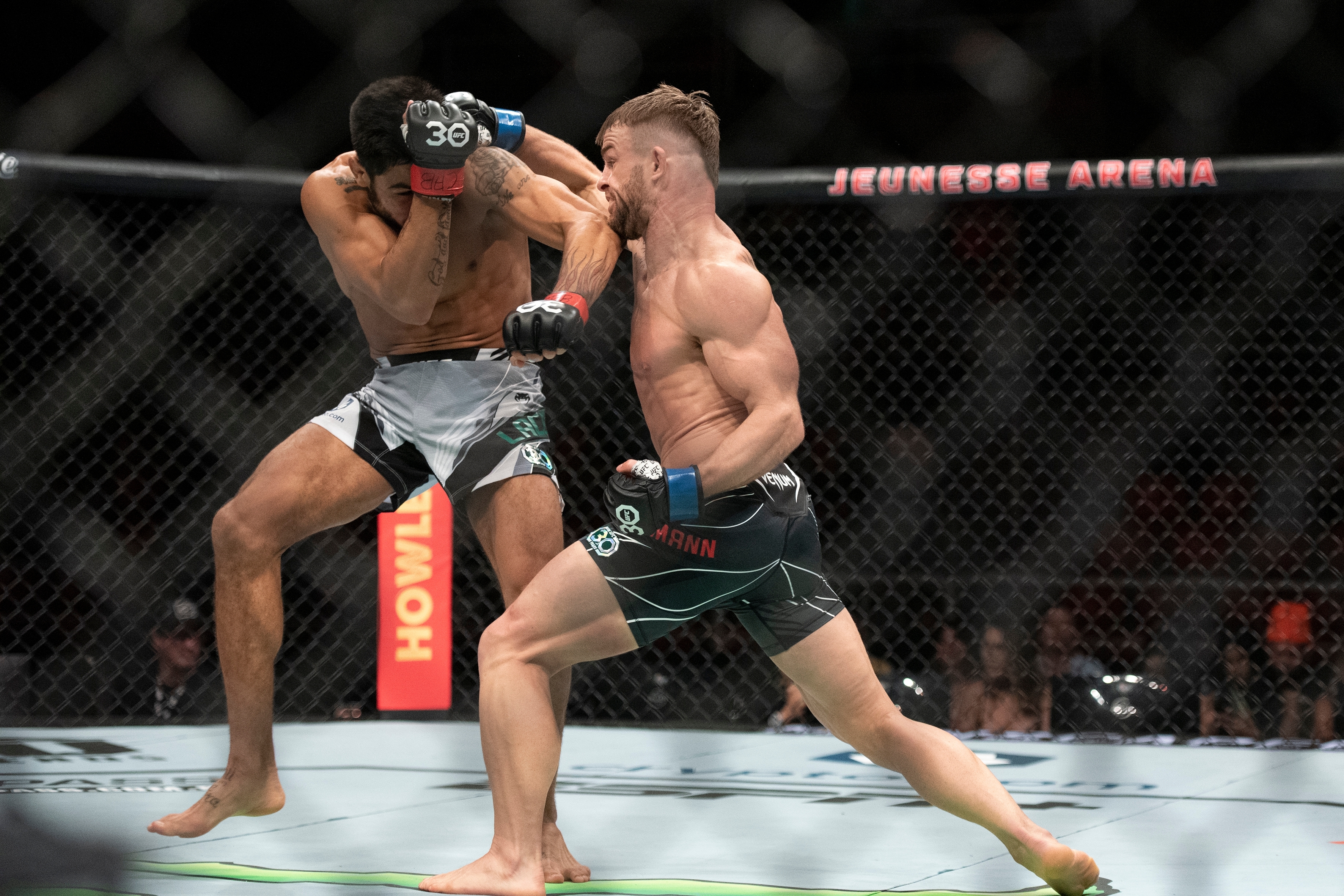 Paramount leadership announces a knockout deal for… | KCRW