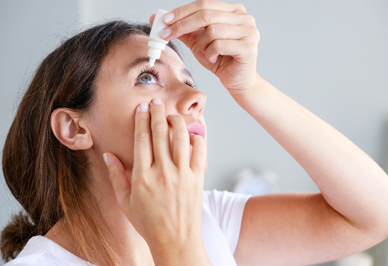 Øyelokksbetennelse (blefaritt) - symptomer, forebygging og behandling - Apotek 1