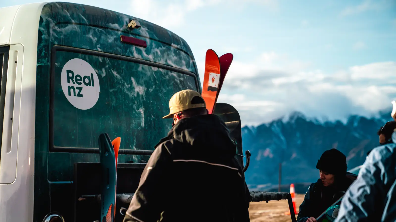 Queenstown & Wānaka Ski Bus - Transport & Access Guide | Blog