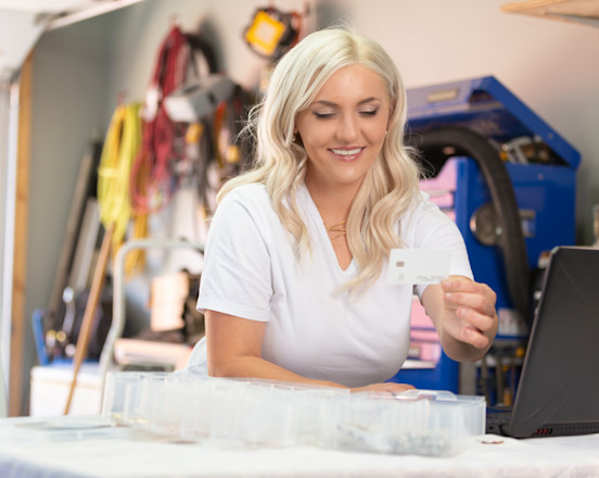 Square Introduces Square Card For Businesses Giving Sellers Real Time square-introduces-square-card-for-businesses-giving-sellers-real-time