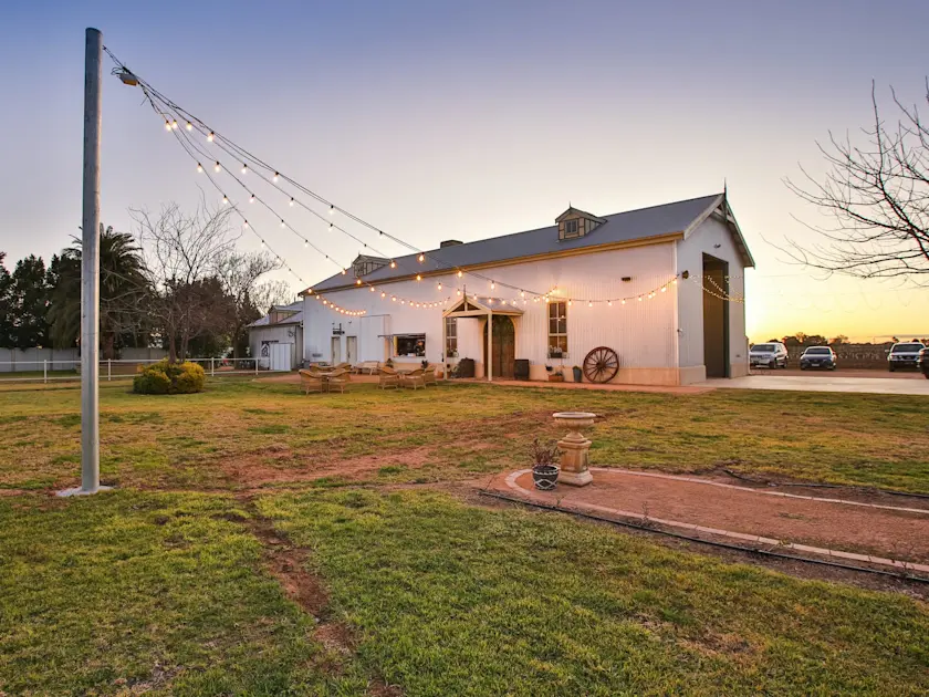 Vanden Estate Winery, Murray Darling - Book a Wine Tasting