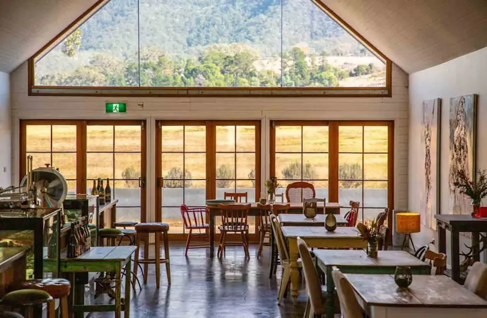 Usher Tinkler Wines, Hunter Valley - Book a Wine Tasting